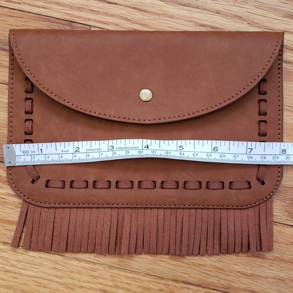 von Maur | Bags | Von Maur Fringe Snap Fanny Pack Belt Bag Wallet ...
